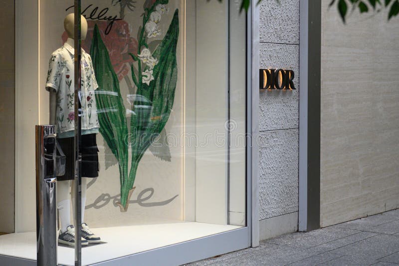 Dior store sign in Toronto editorial photo. Image of editorial - 358995411