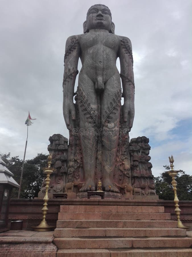 Dios Indio De Bahubali Arte Asombroso De Una Roca Imagen de archivo ...