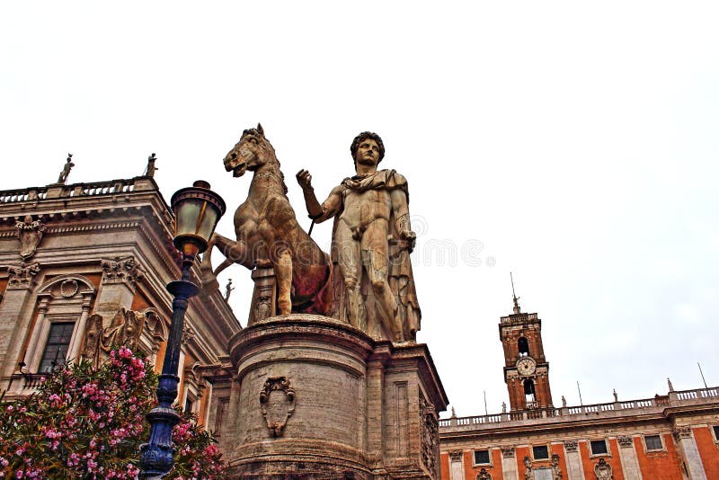 Rome, Het Detail Van Het Capitoolpaleis Stock Foto - Image of romein ...
