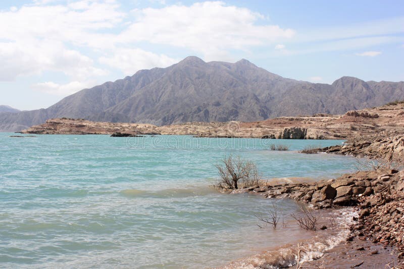 Dique Potrerillos Dans La Province De Mendoza Image stock - Image du ...