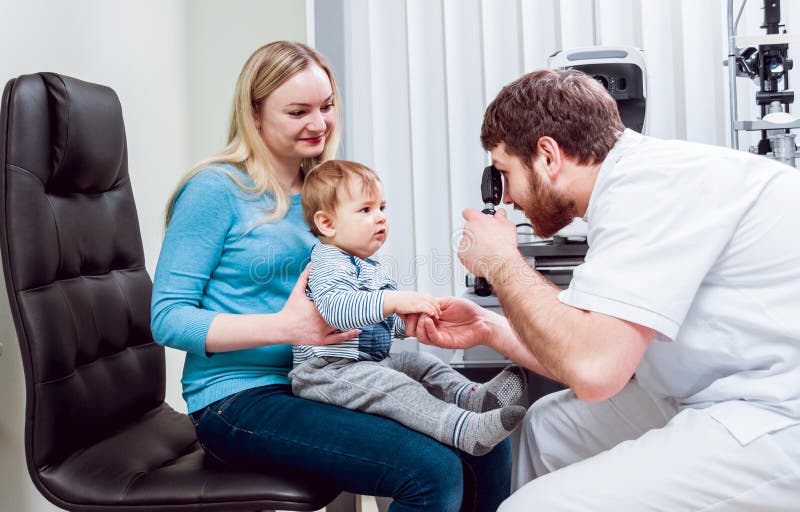 Direct Ophthalmoscopy. Retinal Examination. Fundoscopy. Child Vision ...