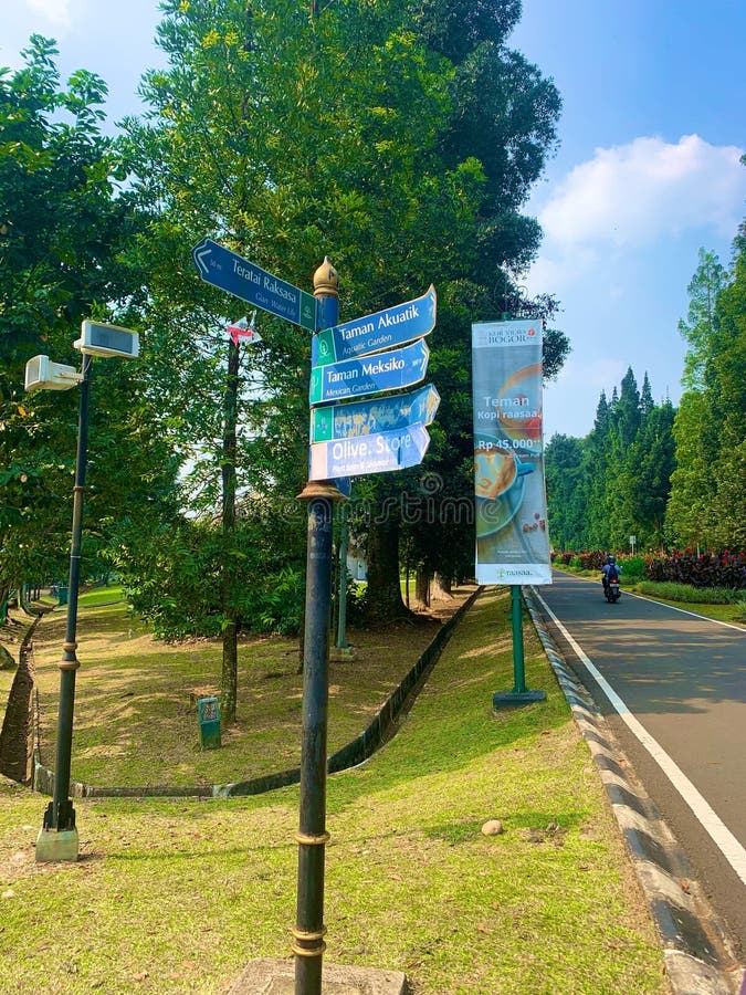 Direction Plan for Holiday Tourist Destinations Editorial Photo - Image ...