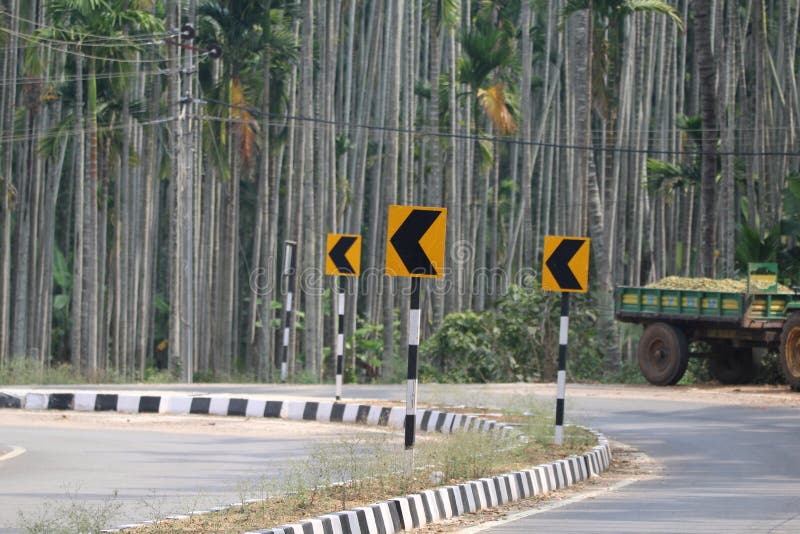 1,020 Road Divider Photos - Free & Royalty-Free Stock Photos from ...