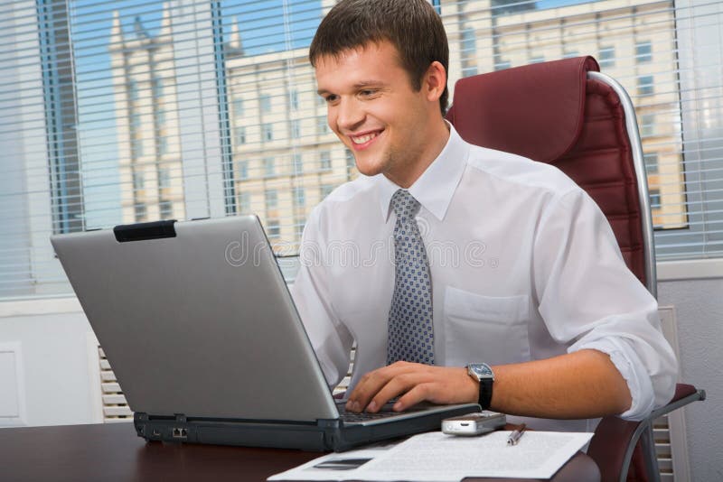 Director imagen de archivo. Imagen de feliz, empresario - 3244319