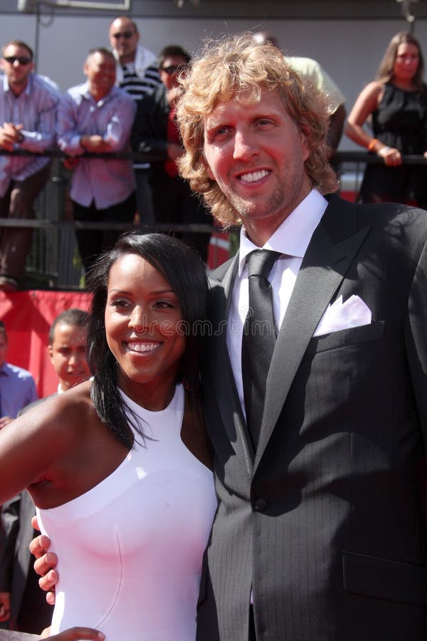 Dirk Nowitzki Prepares for a Free Throw Editorial Photo - Image of ...