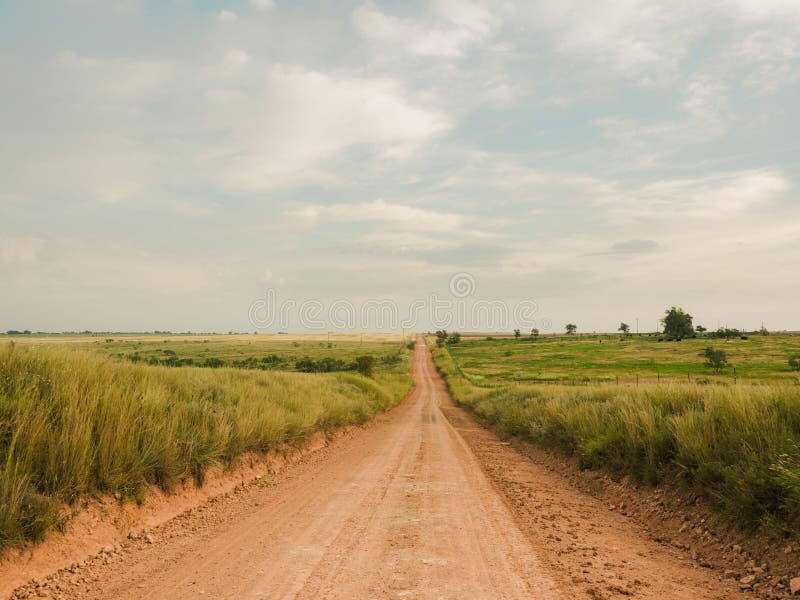 A Dirt Farm Road in Shamrock, Texas Stock Image - Image of farm, retro ...