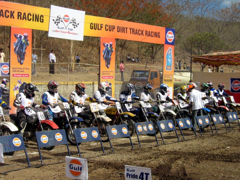 Dirt Track Race Begins editorial photo. Image of helmet - 5319696