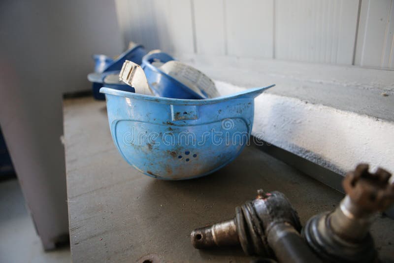 Old rusty workbench stock image. Image of wrench, manufacturing - 32505609