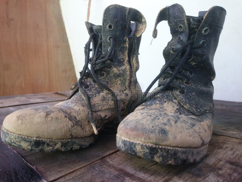 Dirty boot editorial photography. Image of boot, training - 75949032
