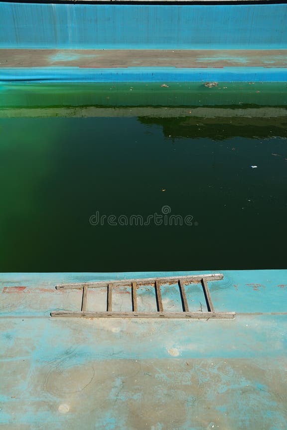 Dirty swimming pool stock image. Image of pool, muck, chlorine - 2480963