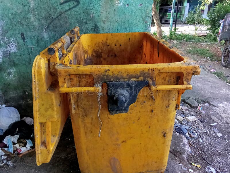 Dirty Trash Can in the Corner Stock Image - Image of furniture, food ...