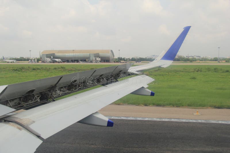 Diruttori Di Controllo Di Volo Fotografia Stock - Immagine di getto ...