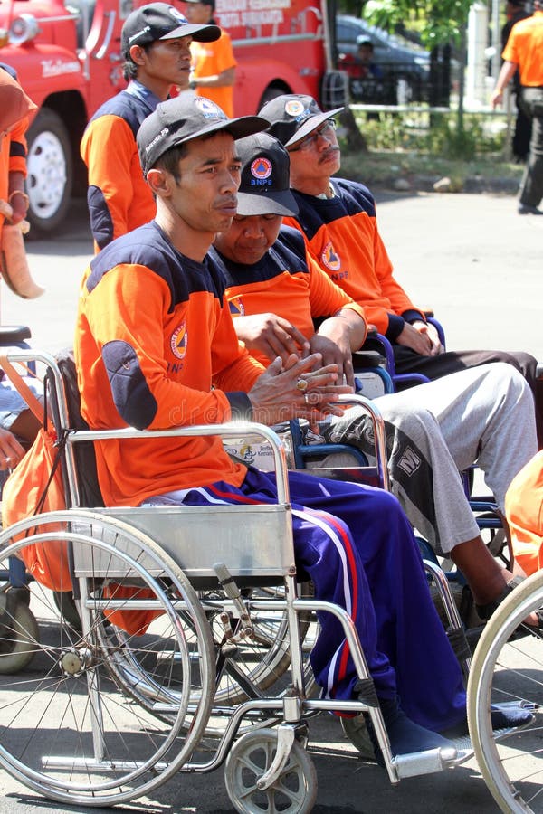 Disabled volunteer editorial photography. Image of management - 60997457