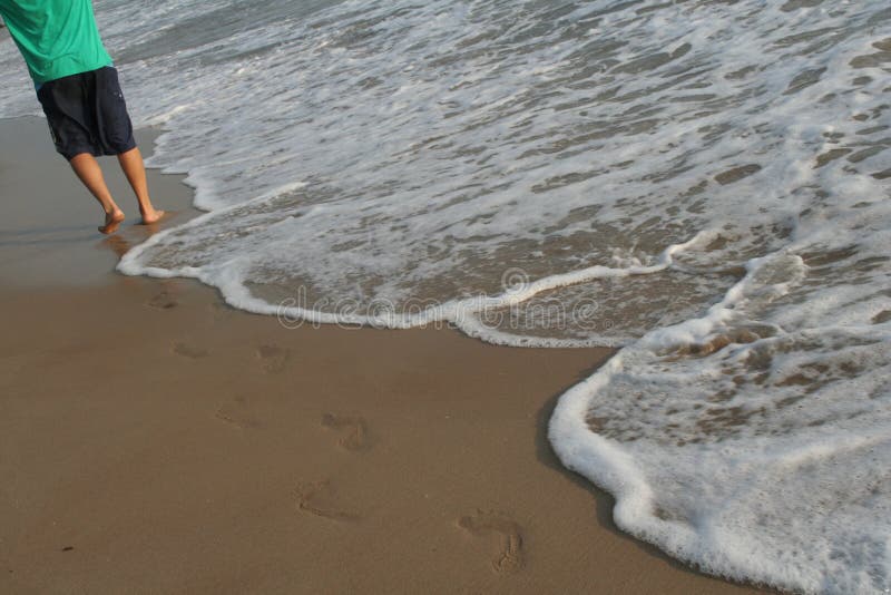 Footprints Dissapear with Waves Stock Photo - Image of trace, second ...