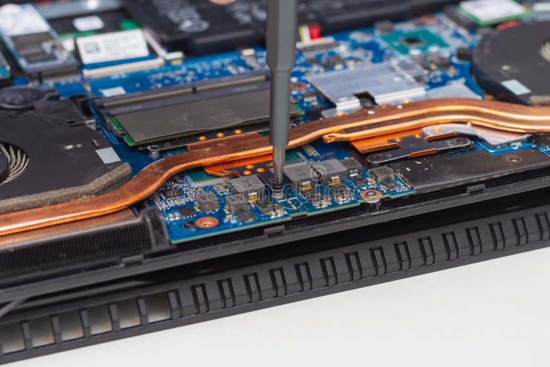 Disassemble the Laptop for Repair, Chips, Processor and Boards Inside ...