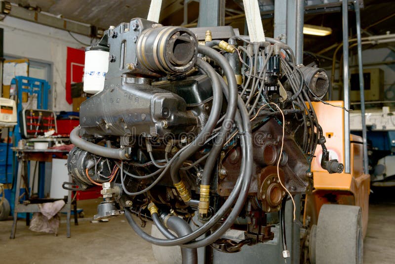 Disassembled engine stock image. Image of industry, crankshaft - 99093297