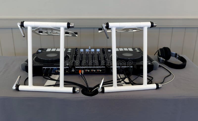 Disc Jockey`s Audio Equipment Stock Image - Image of turntable ...