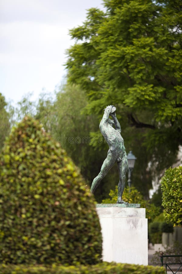 Disc man statue stock image. Image of olympic, scenic - 46353507