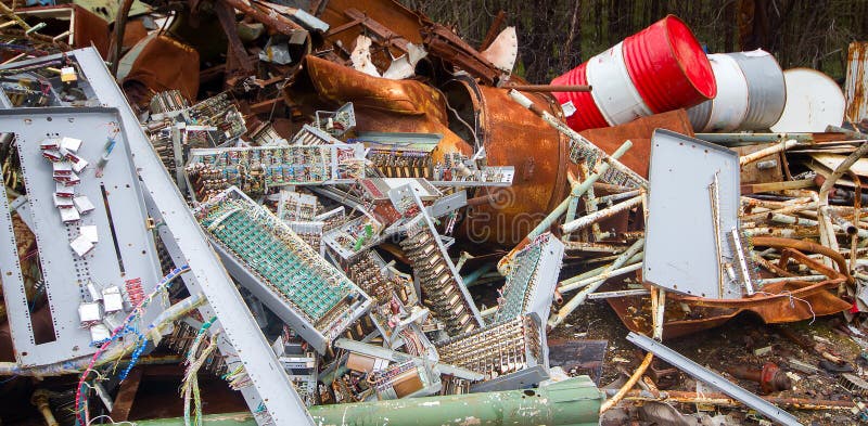 Discarded Obsolete Electronic Equipment Stock Photo - Image of lead ...