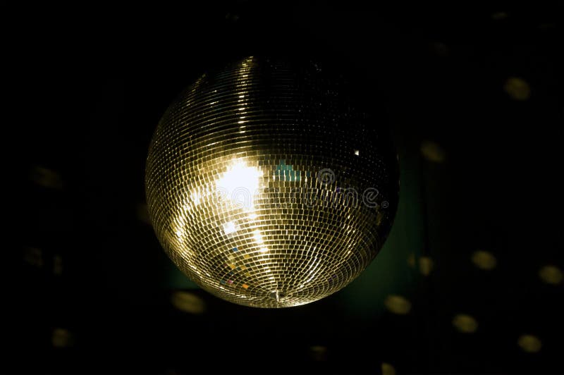 Discokugel stockbild. Bild von kreis, tanzen, rund, nachrichten - 12062755