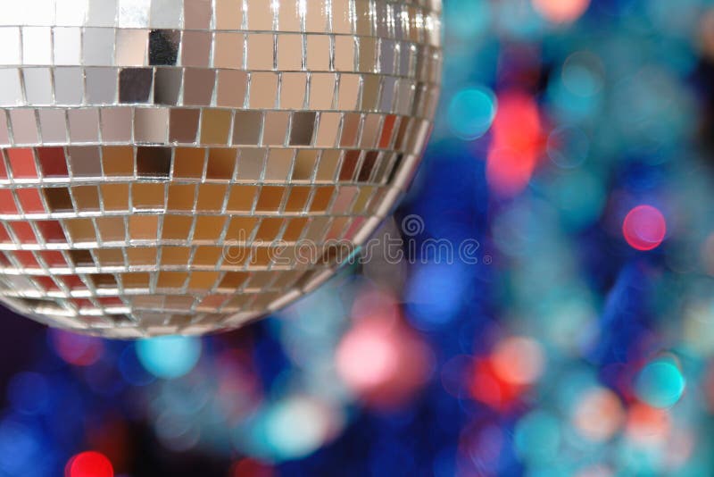 Disco-Kugel stockfoto. Bild von prickelnde, drehen, wolken - 4519682