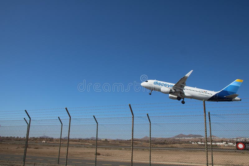 Discovery Plan Taking Off from Lanzarote Editorial Photography - Image ...
