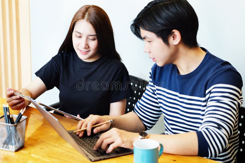 Discussion and Exchange of Ideas during Work. Stock Image - Image of ...