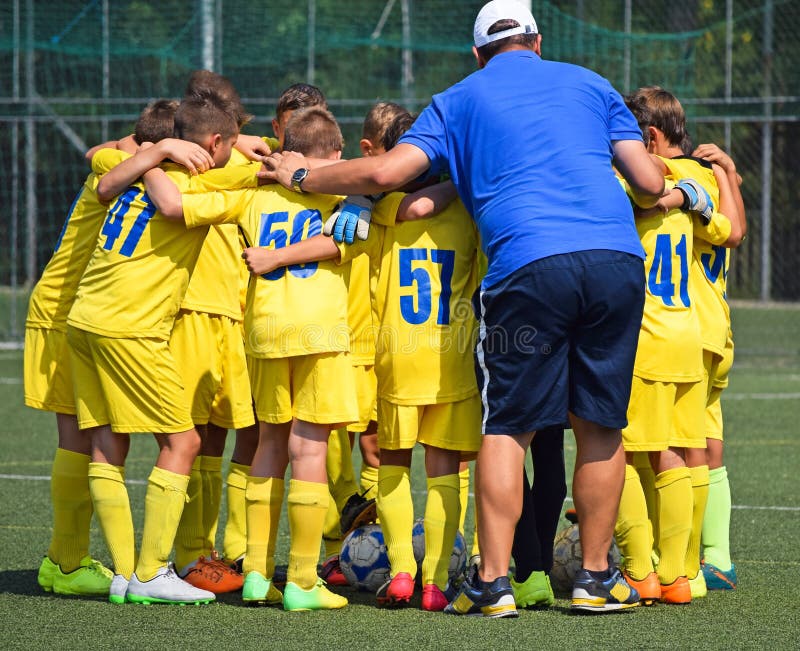 Discussion of the Kid Soccer Team Editorial Photo - Image of making ...