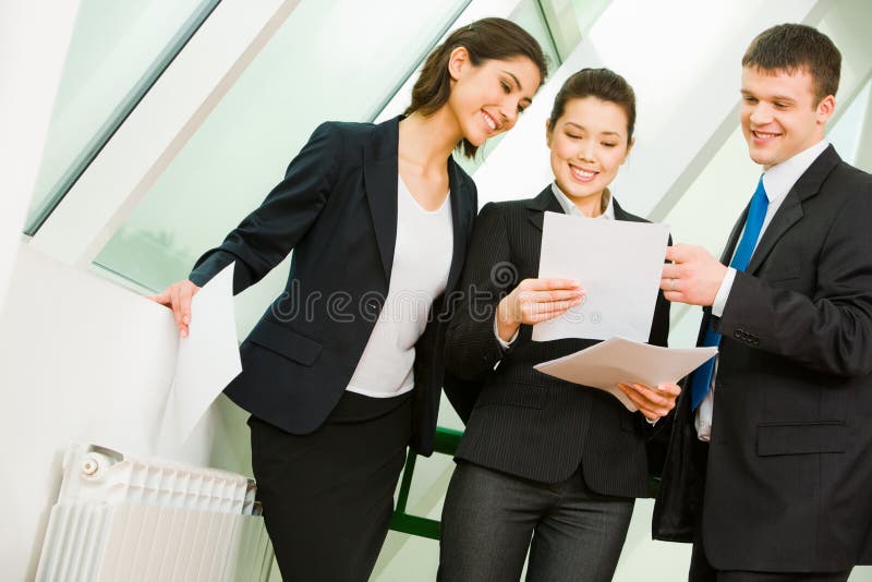 Discussion at meeting stock photo. Image of office, adult - 4786968