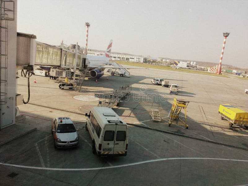 Disembarking passengers editorial stock image. Image of aircraft - 38821949