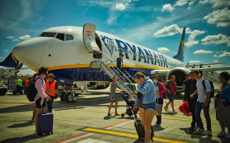 Disembarking Ryanair Flight on a Glorious Summers Day Editorial Stock ...