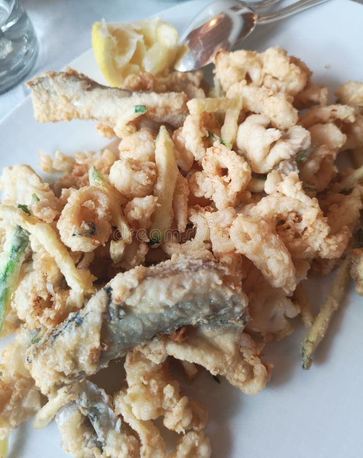 Dish of Mixed Fried Mediterranean Fish Feeding Stock Photo - Image of ...