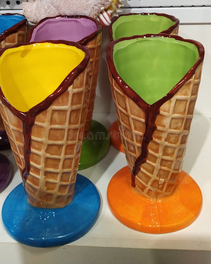 Dishes Ice Cream ðŸ ¦ðŸ ¦ Kitchen Sweets Shop Stock Photo - Image of ...