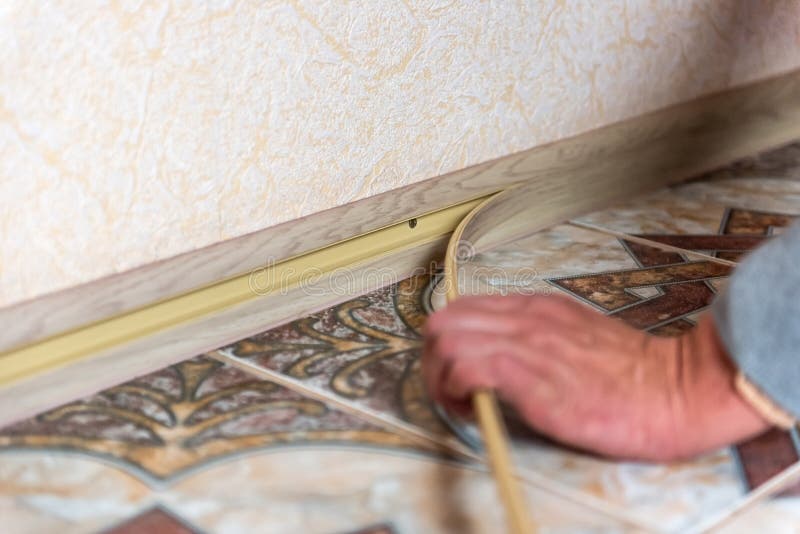 Dismantling the Baseboard. Plastic Baseboard with Hidden Mounting ...