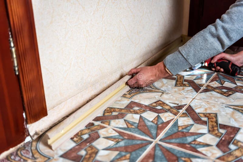 Dismantling the Baseboard. Plastic Baseboard with Hidden Mounting ...