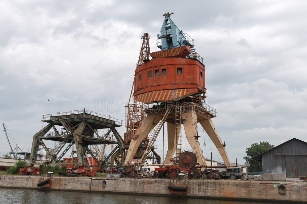 Dismantling Rusty Port Cranes. Varna Port Stock Image - Image of yellow ...