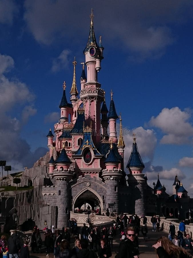 Disney castle editorial photography. Image of castle - 55294997