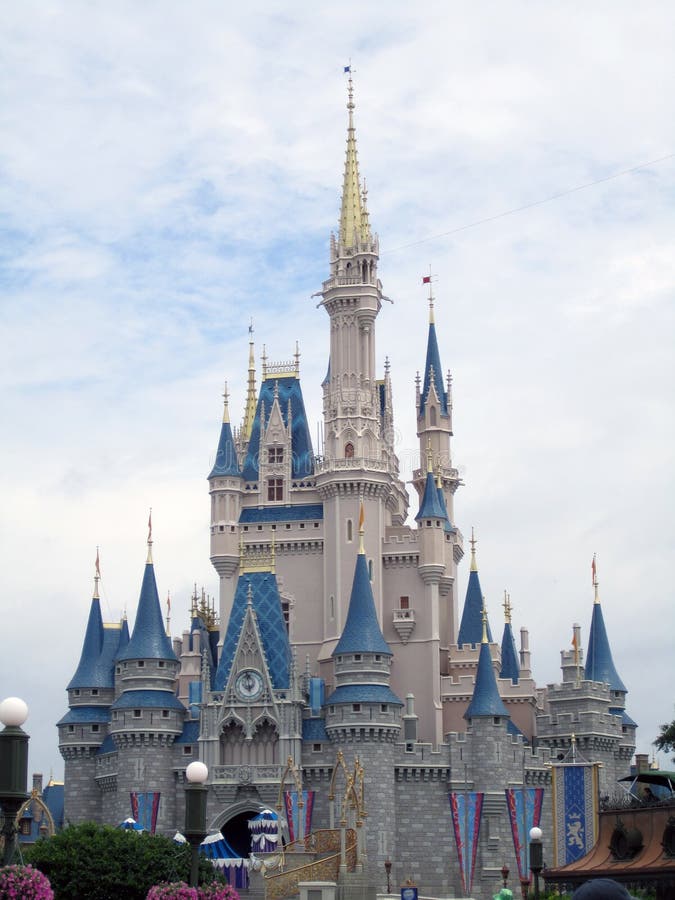 1,233,000+ Disney castle orlando Free Stock Photos - StockFreeImages