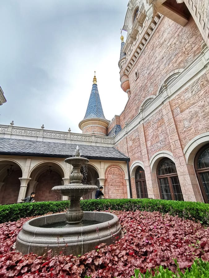 Disney Castle @ Shanghai Disney Land China Editorial Photography ...
