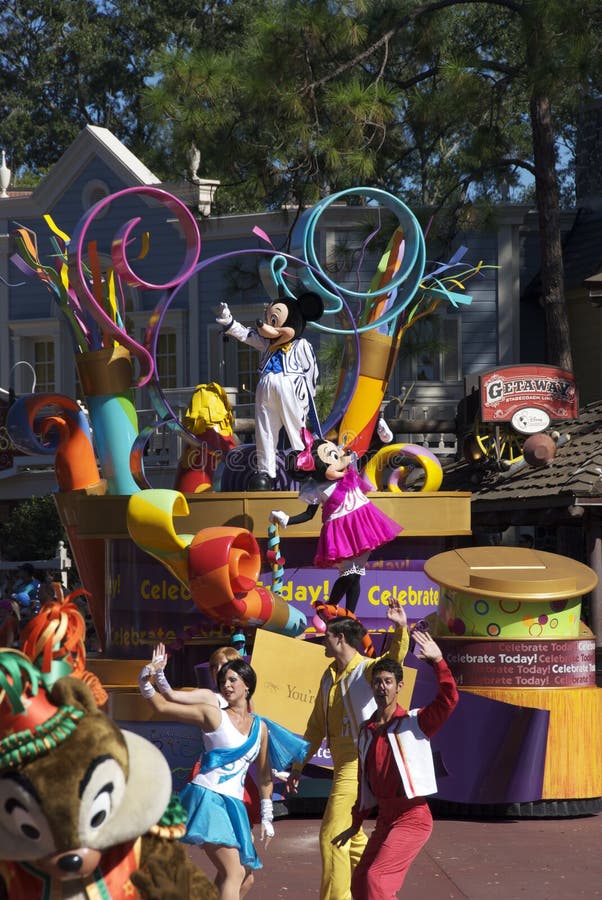 3,853 Minnie Mouse Parade Stock Photos - Free & Royalty-Free Stock ...