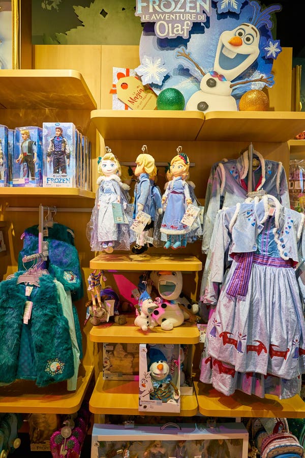 Disney Store editorial image. Image of inside, kids - 134647945