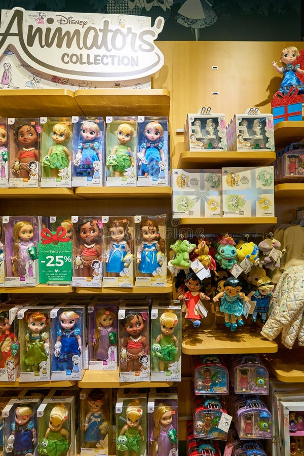 Disney Store editorial image. Image of commercial, shelves - 134647975