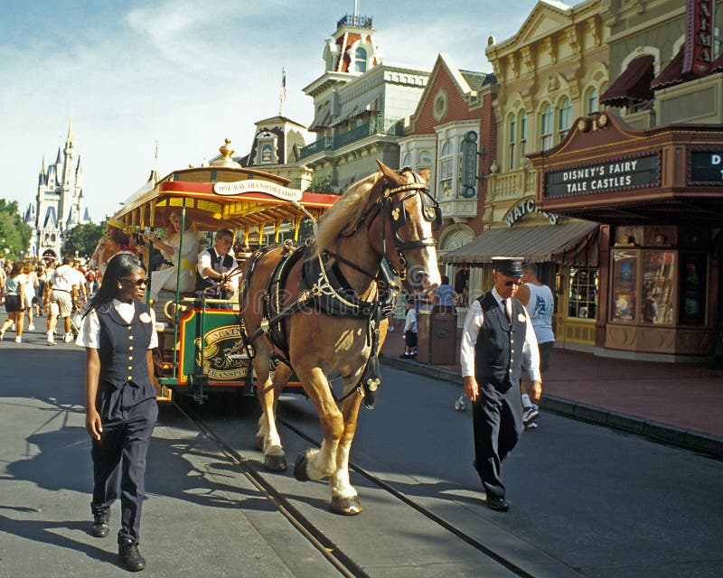 Disney Tecknad Hästtrolley Redaktionell Foto - Bild av utomhus ...