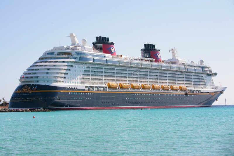 Disney-Traum, Ein Neues Kreuzschiff Redaktionelles Stockbild - Bild von ...