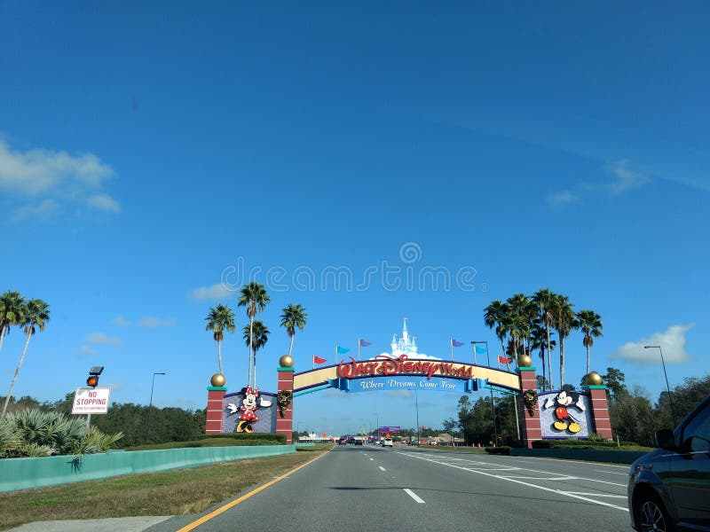 Disney world entrance arch editorial stock image. Image of arch - 91297244