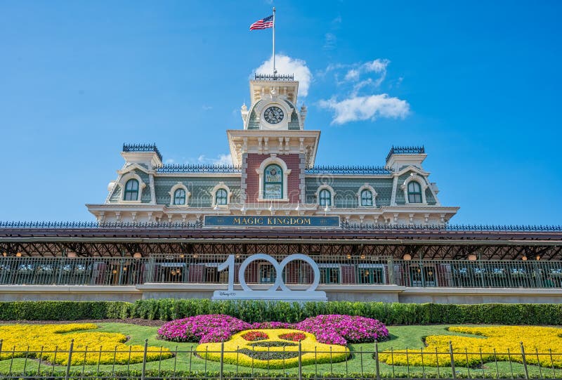 Disney 100 Year Celebration Statues at Epcot Editorial Stock Image ...