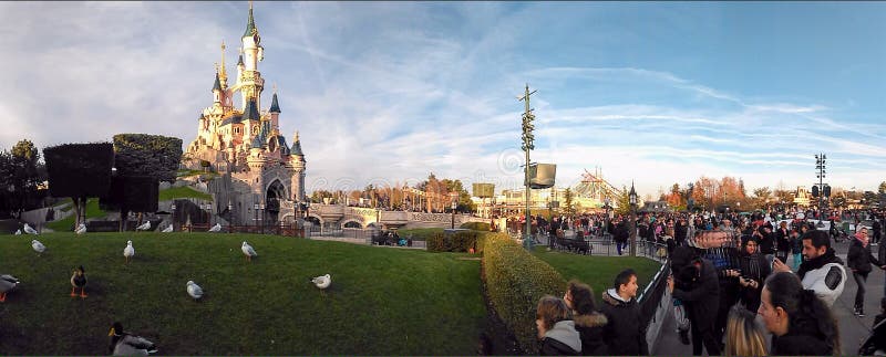 DISNEYLAND PARIS Princess Castle Panorama Editorial Image - Image of ...