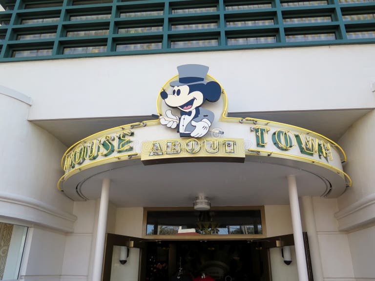 Disneys Mickey Mouse at Hollywood Studios Editorial Photography - Image ...