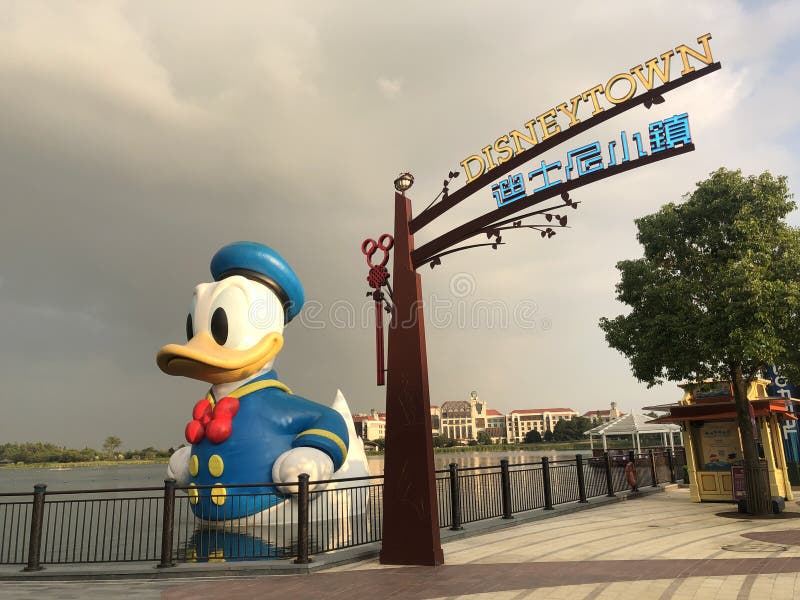 Disneytown editorial stock image. Image of shanghai - 256282239