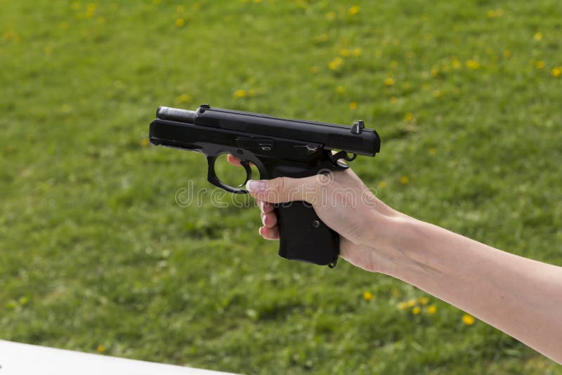 Disparar foto de stock. Imagem de tiro, preto, disparar - 53550292